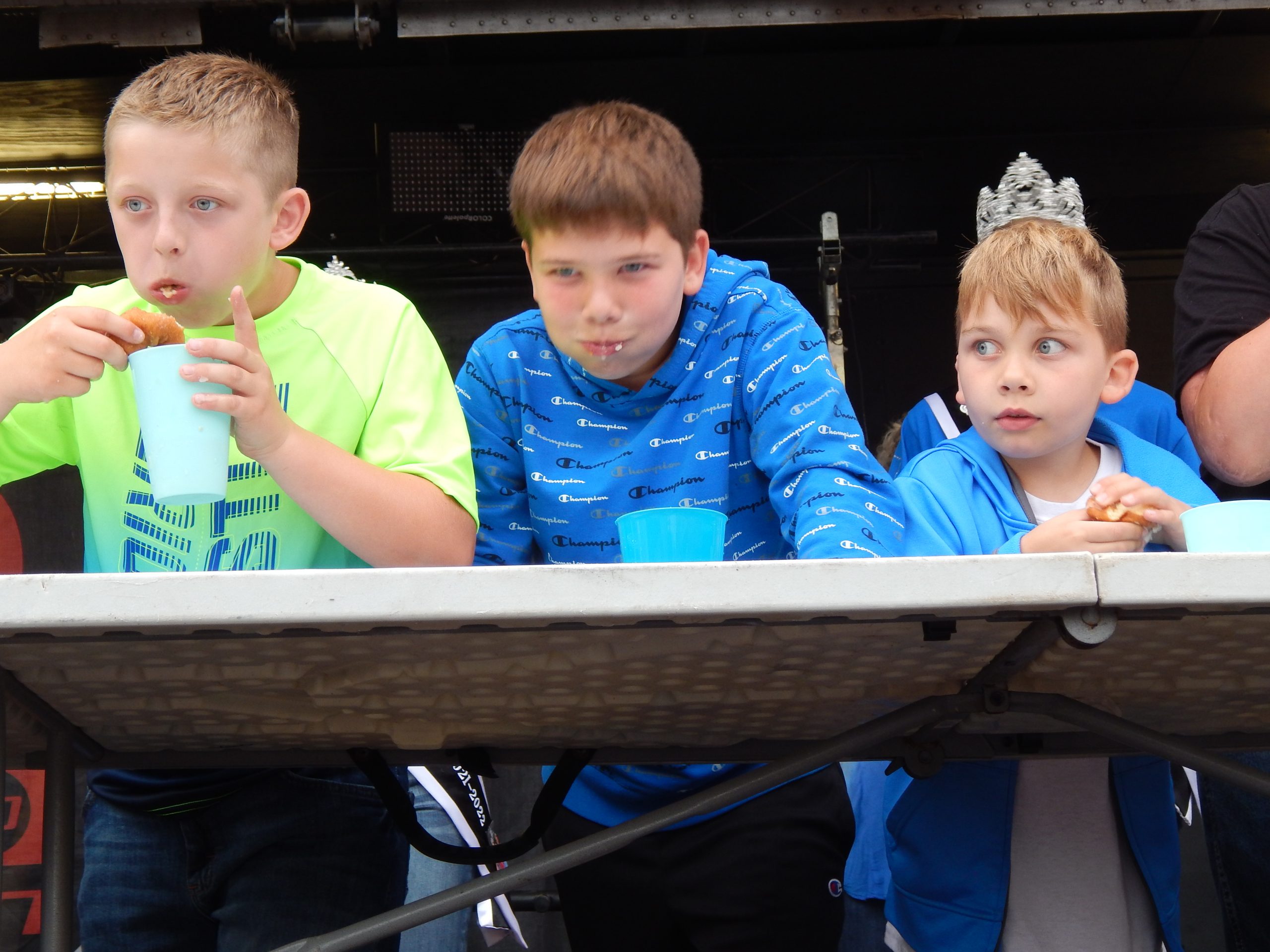 Donut devouring delight | News, Sports, Jobs - The Journal